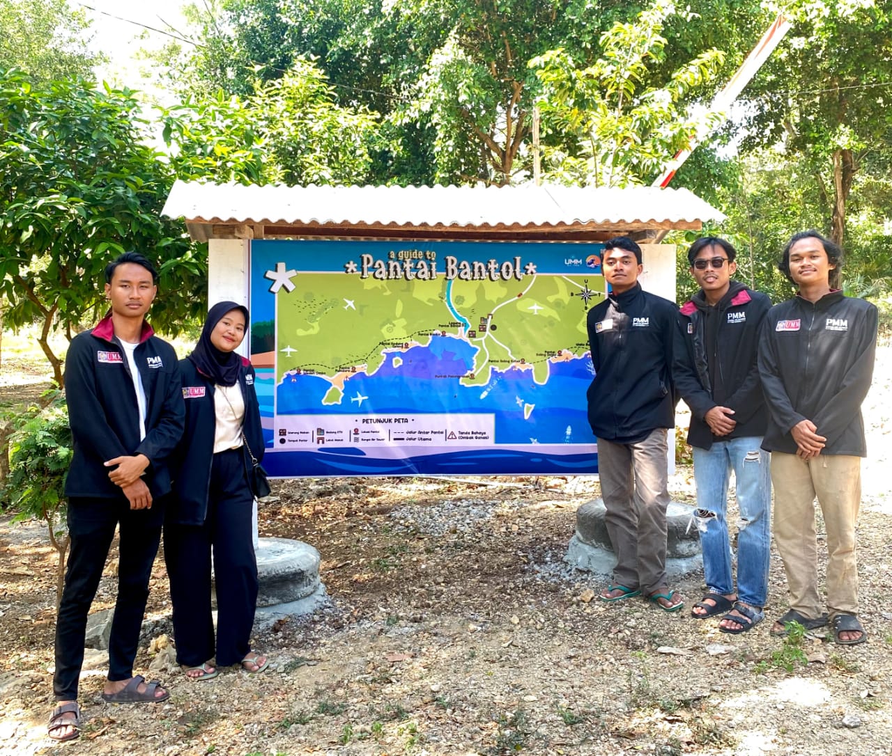 Upaya Peningkatan Intensitas Pengunjung Pantai Bantol oleh Mahasiswa UMM