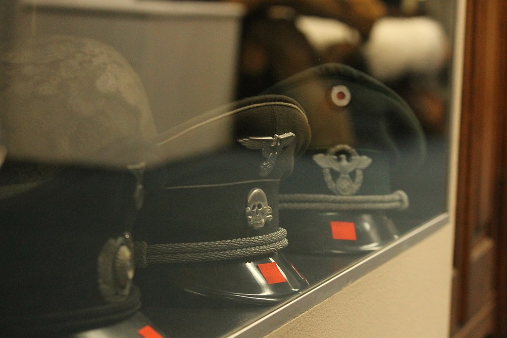 Uniknya Arca Domas, dari Makam Tentara Nazi Jerman hingga Cagar Alam