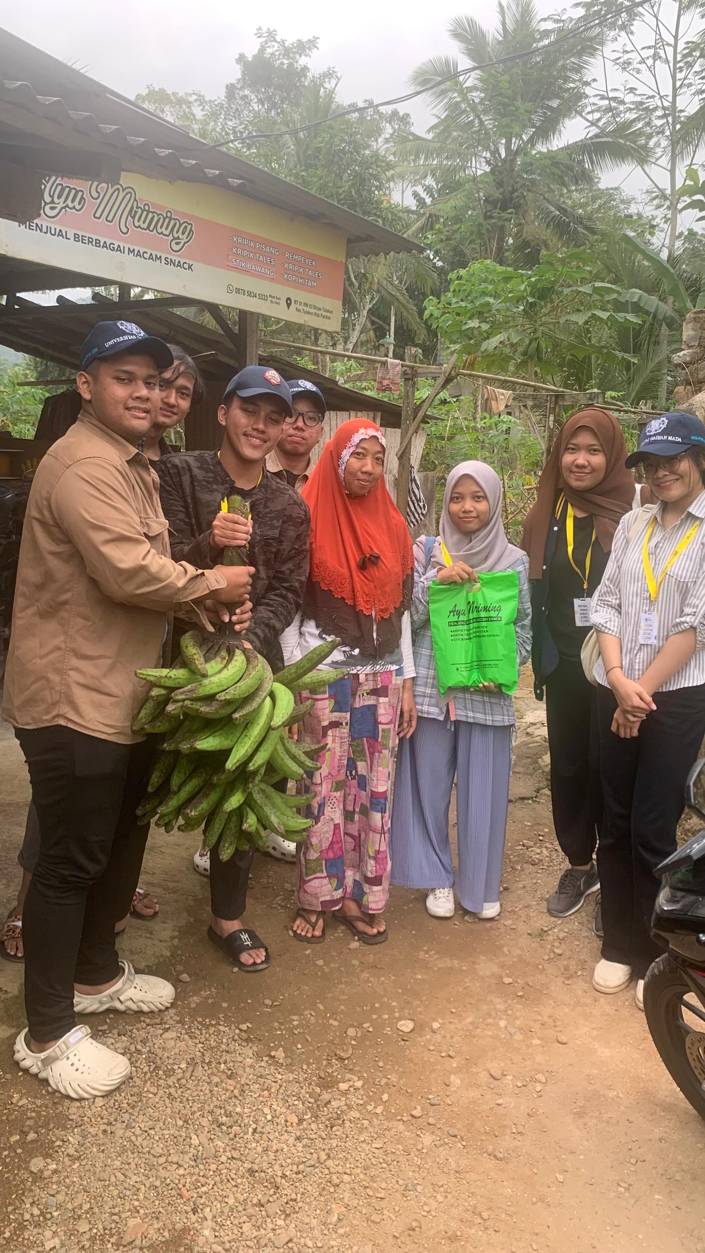 Potret UMKM Desa Tulakan, Inovasi dan Potensi Pengembangan Melalui KKN